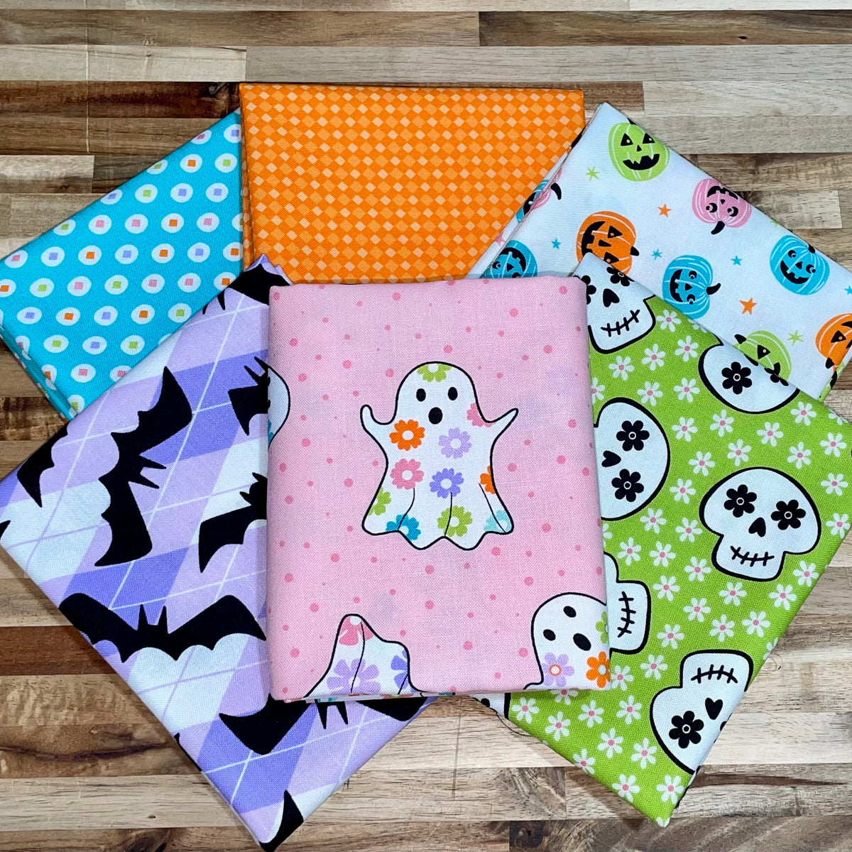 Fab Boo Lous 6 Sku Fat Quarter Bundle – Two Chicks Quilting